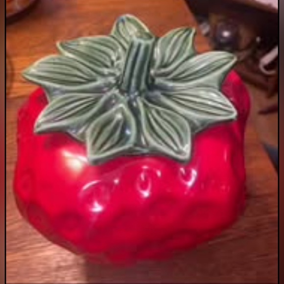 Mccoy | Kitchen | Vintage Mccoy Red Strawberry W Green Stem Lid Pottery ...